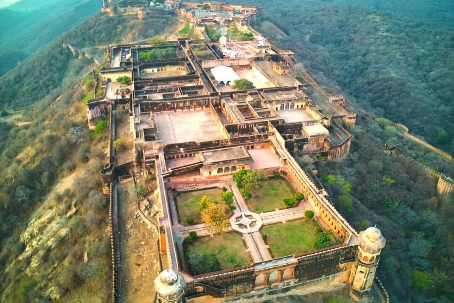 Nahargarh Fort in Jaipur | Stunning Hilltop Views